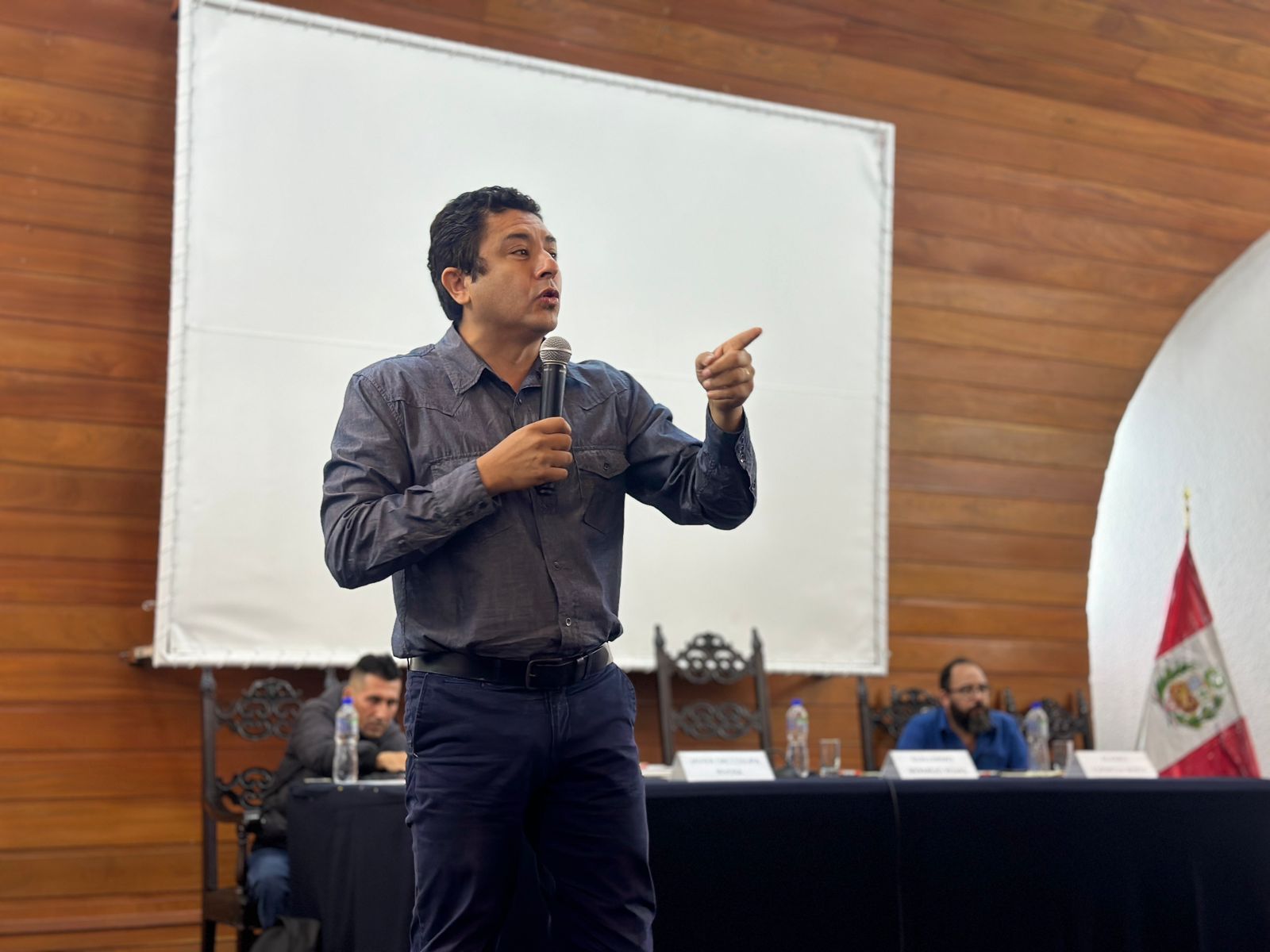 Bancada Cambio Democrático - Juntos por el Perú sigue firme en su ...